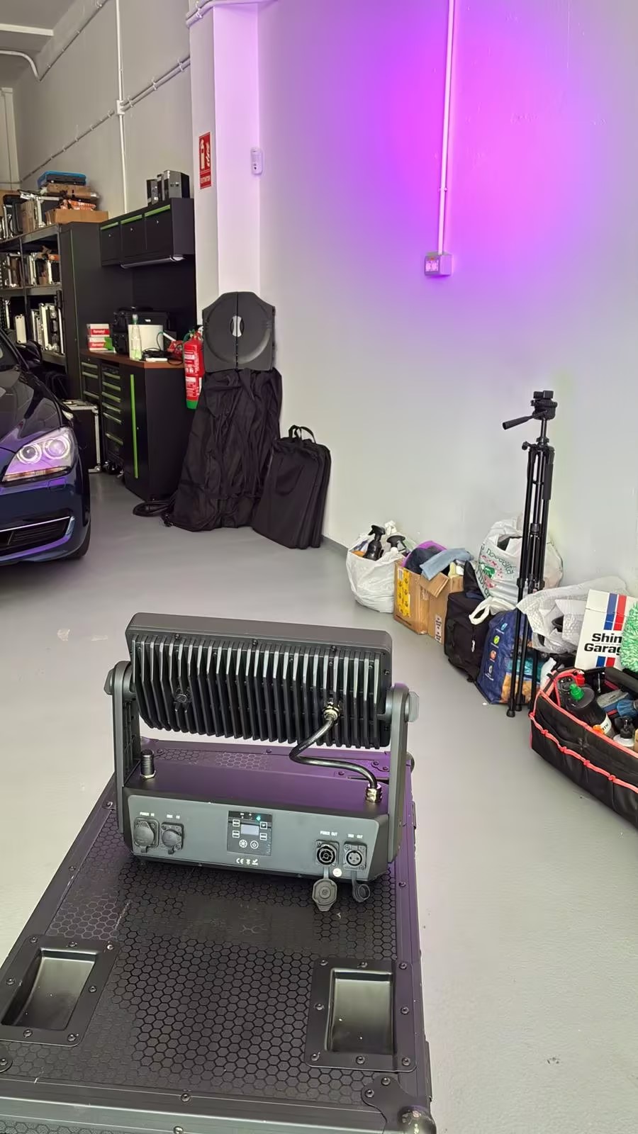 Portugal-IP 18x20w 6in1 Battery LED City Color-BLUESEALIGHTING